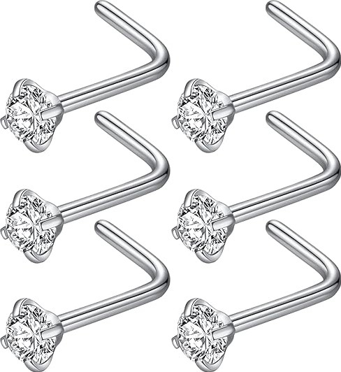 5 Stunning Nose Piercings That Flatter Bigger Noses